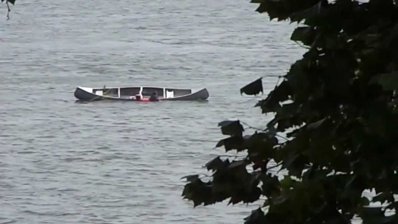Canoe over turned below the Conowingo Dam, Maryland - YouTube