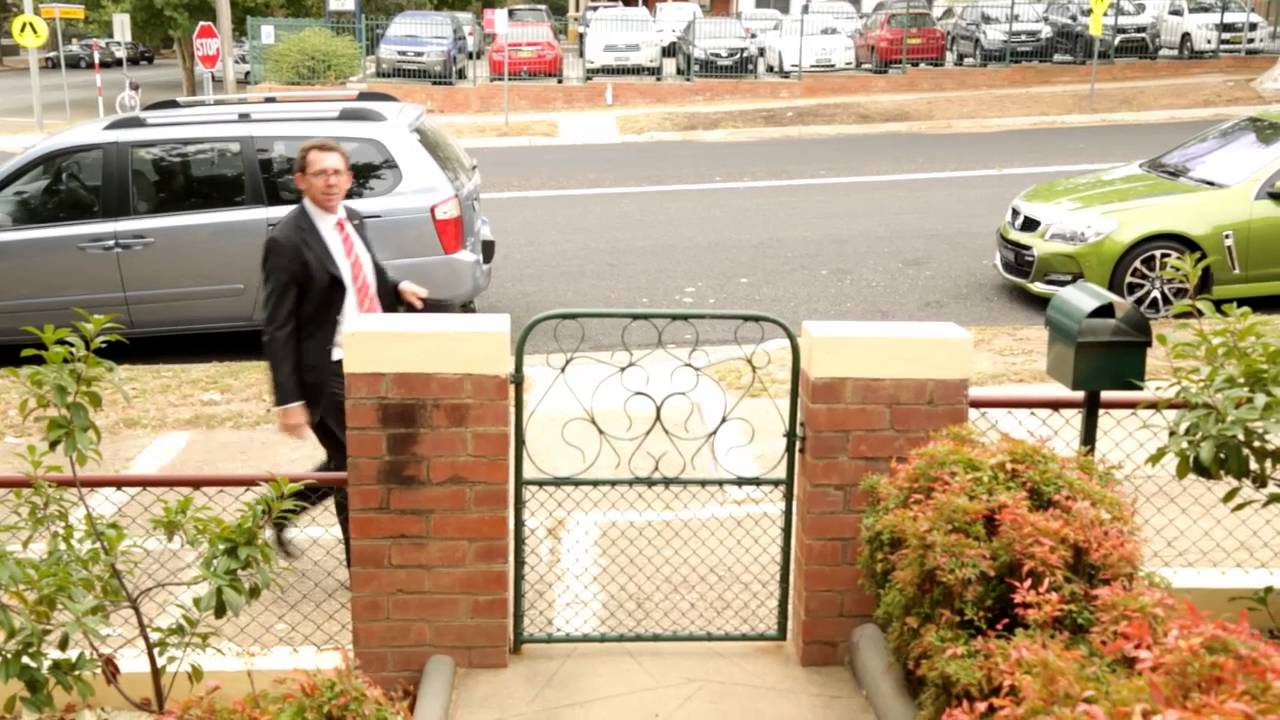 Richard Rossiter- LJ Hooker Wagga - YouTube