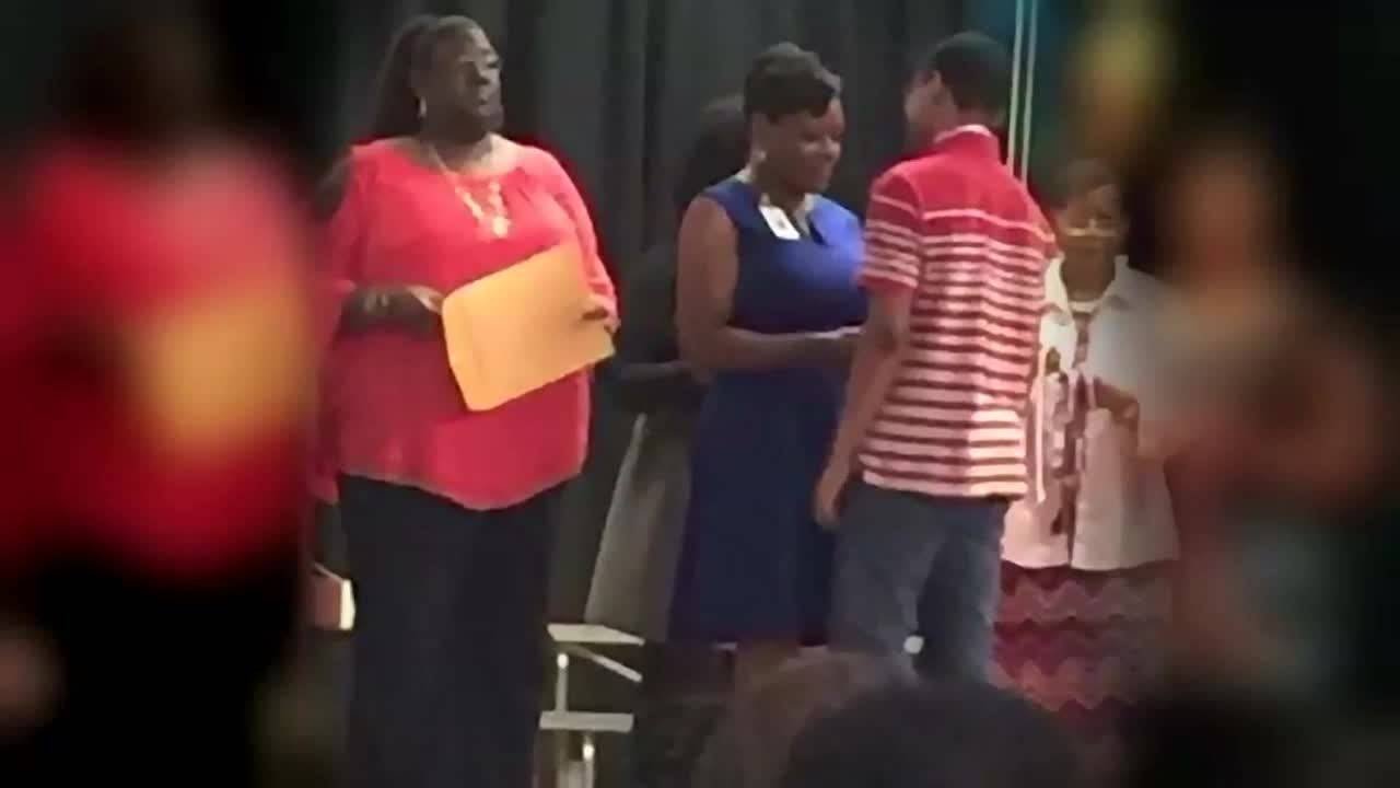 Teacher collapses in class - YouTube