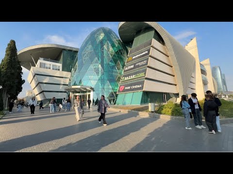 Баку. Неделя распродажи в Park Bulvar mall / Outlet Qaraj Günlər