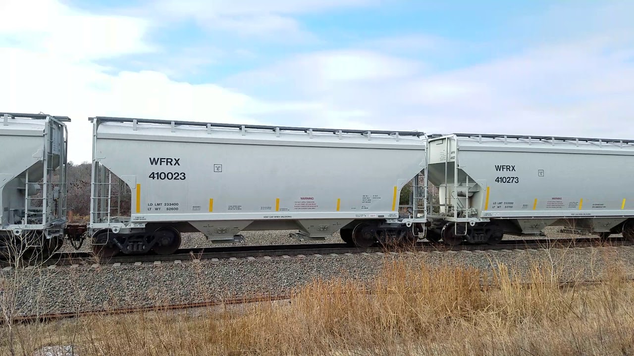 BNSF 6941, 7373 & 9283 southbound in Oklahoma city OK January 11, 2020 ...