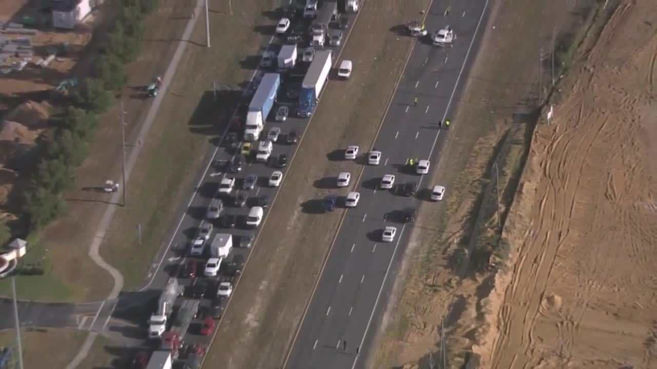 2 dead in 5-vehicle crash in Central Florida - YouTube