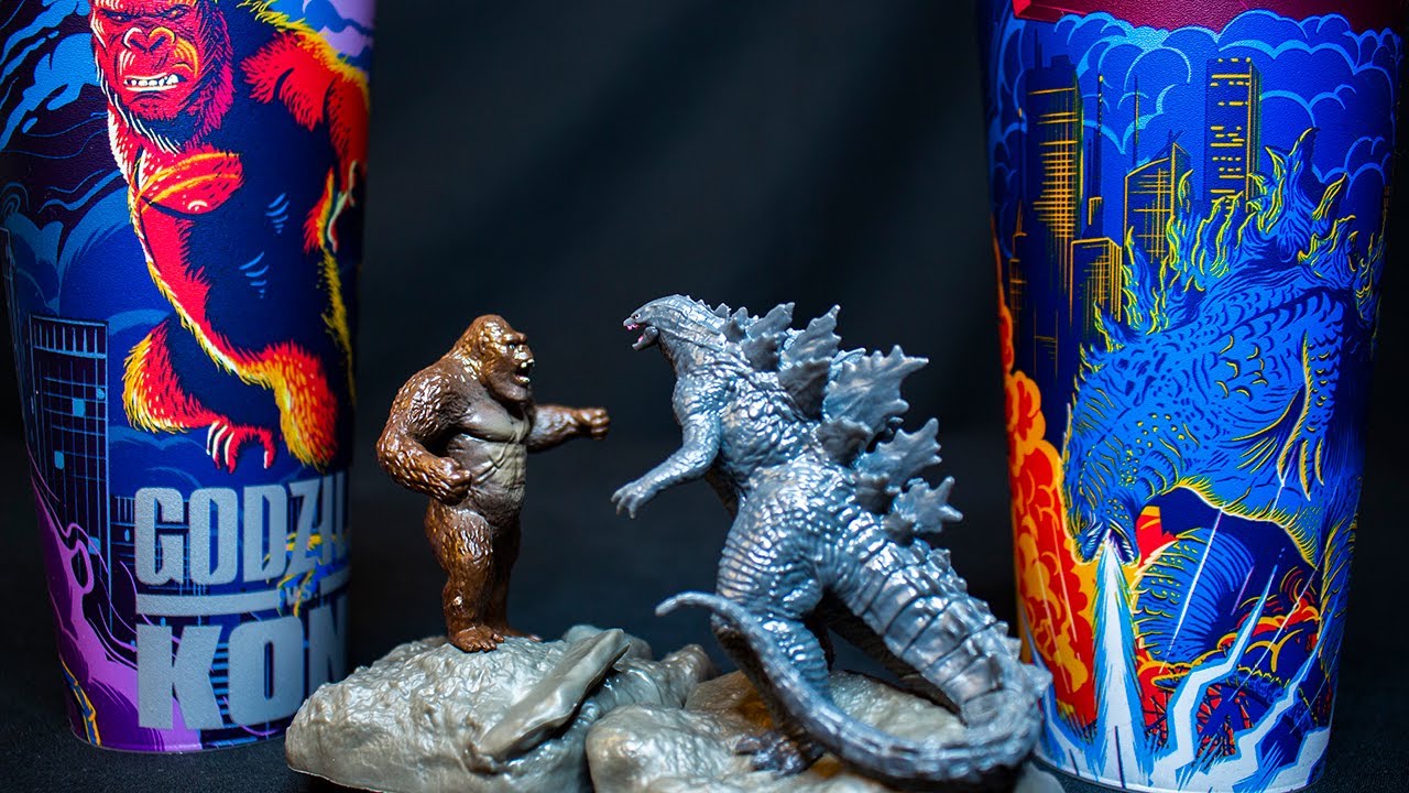 Godzilla vs Kong Exclusive Cups and Mini Figures Review - YouTube