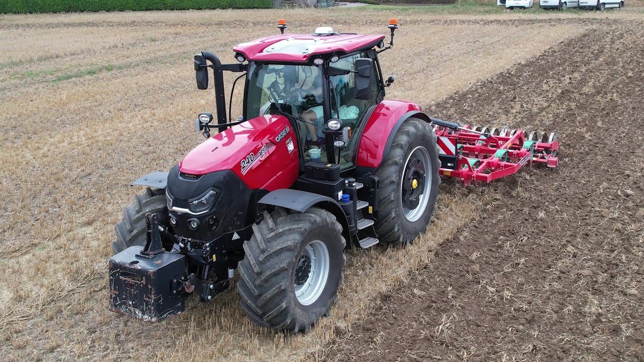 😍Puma 240 CVX flambant neuf aux déchaumage 2022 💨 - YouTube