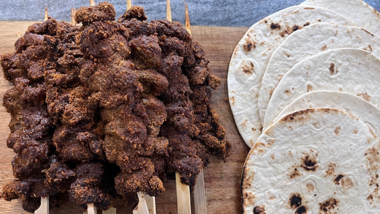 Beef Suya Tacos with Pineapple Salsa 🌮 Easy Nigerian Suya Spice Recipe ...