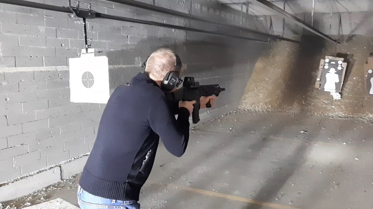 FB Radom MSBS "Grot" A2 Polish assault rifle - burst fire - YouTube