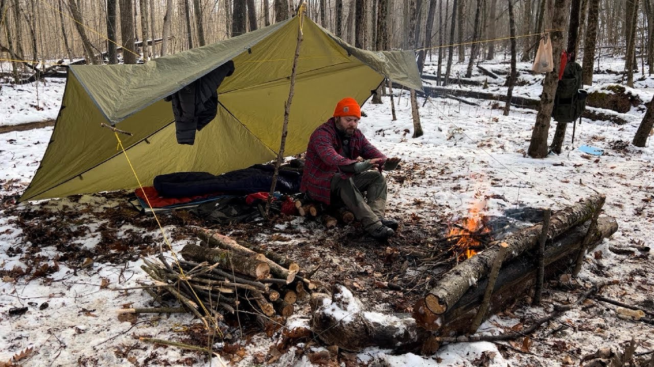 SOLO OVERNIGHT | Below FREEZING | Bushcraft Camp | Tarp Camping - YouTube