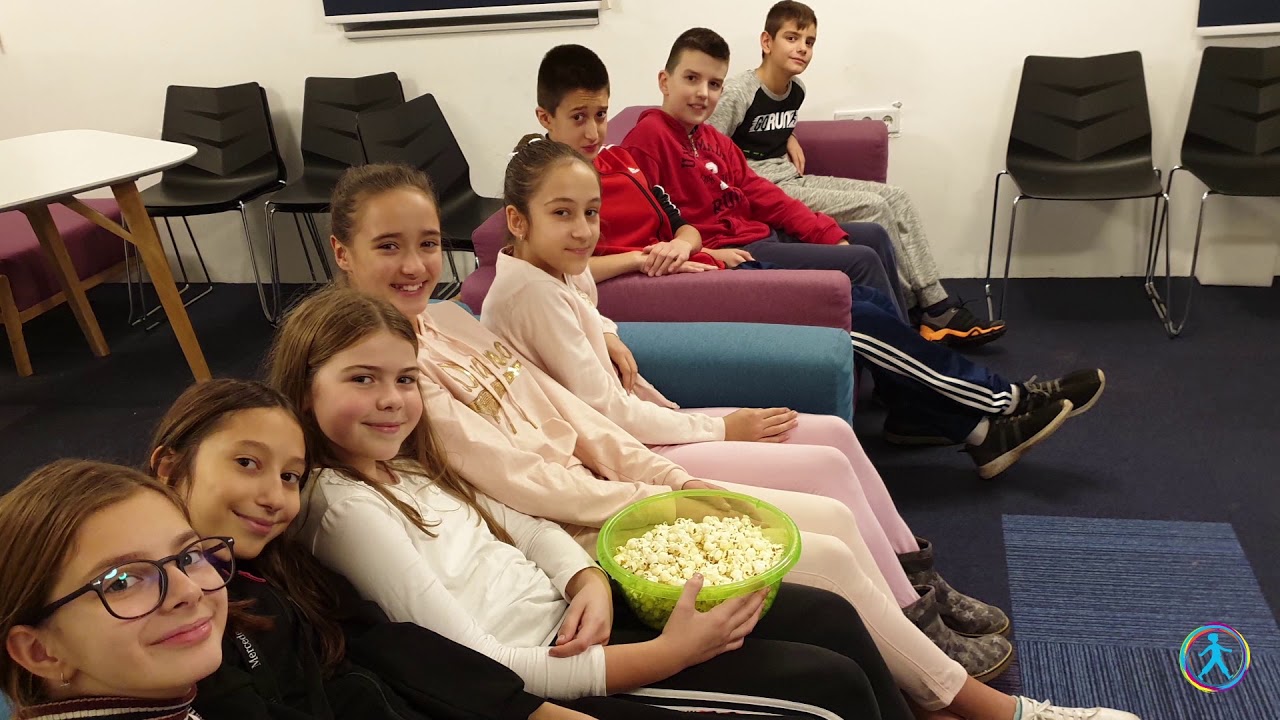 Paul Ward Explores Students Sing Nice to Meet You - YouTube