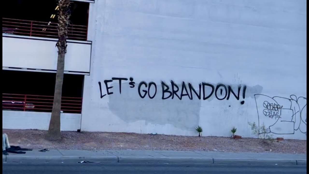 Let’s go Brandon Graffiti visto a pocos pies de Las Vegas Blvd Strip ...