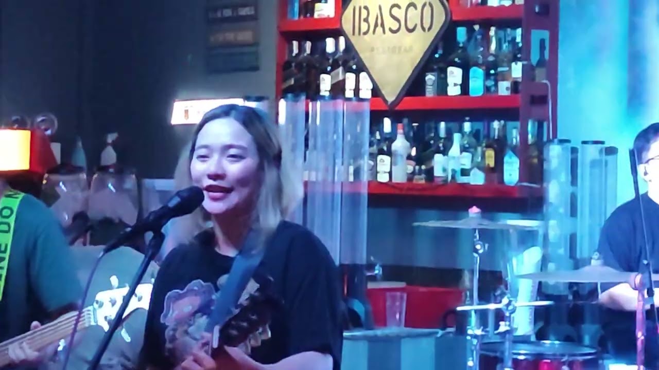 Madeline : Tabi ( paraluman ) live @ ibasco Restobar las piñas - YouTube
