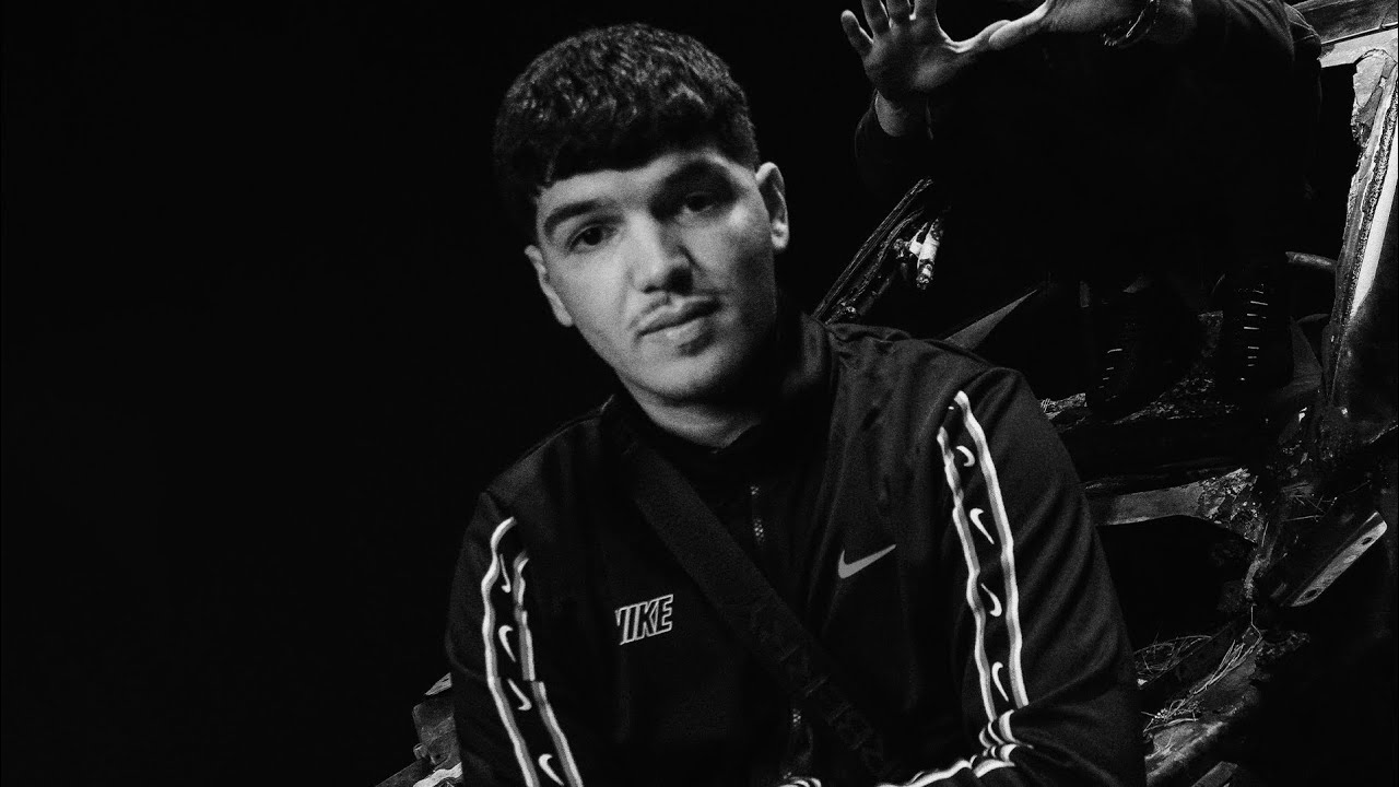 Néza & Spooky - Non ti innamorare (INEDITO) - YouTube