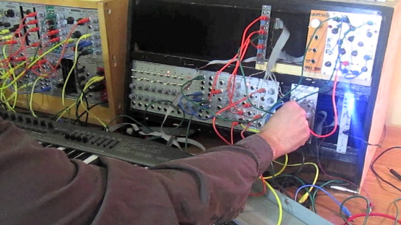 Modular-ne Eurorack: Borg 1 Filter Demo - YouTube
