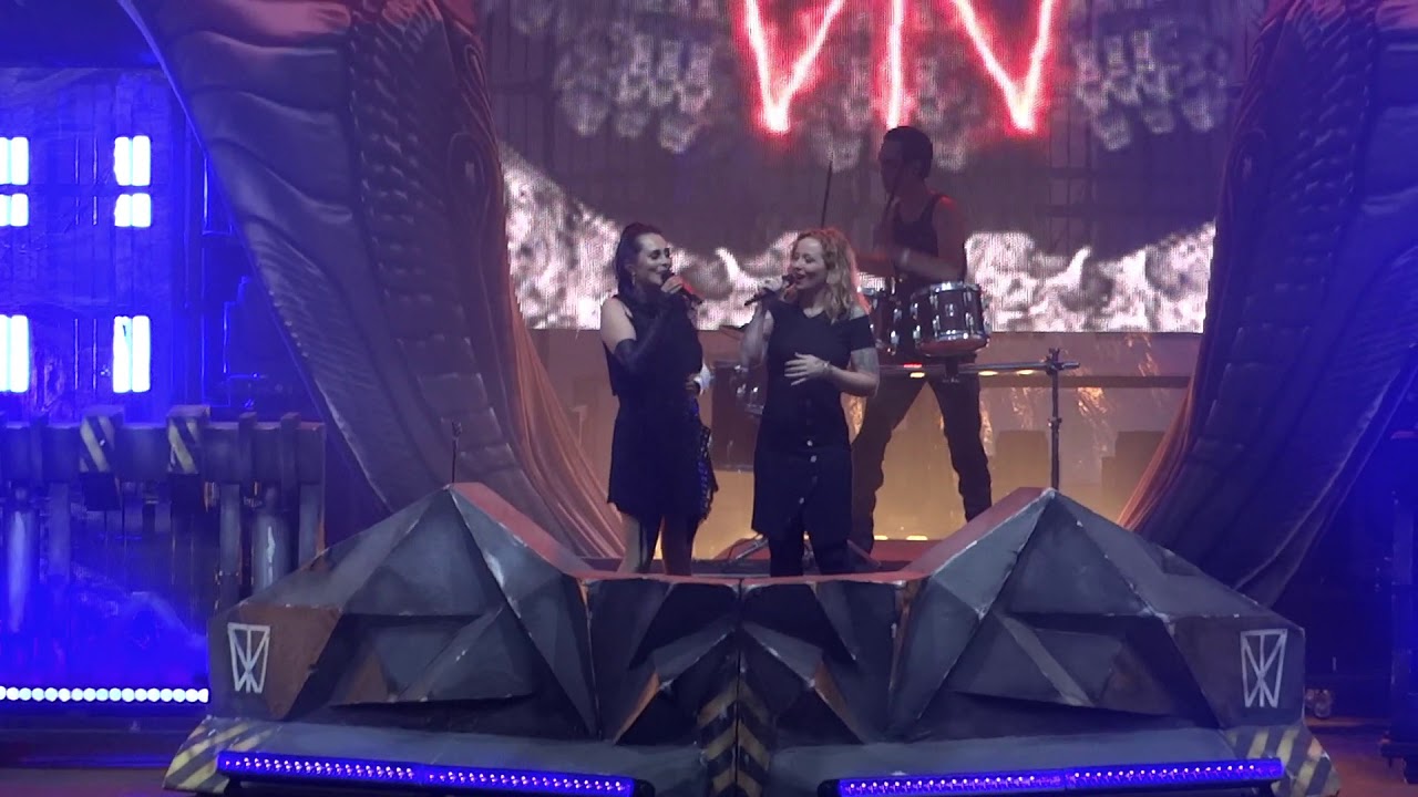 Within Temptation - Somewhere (ft. Anneke van Giersbergen) [Royal Park ...