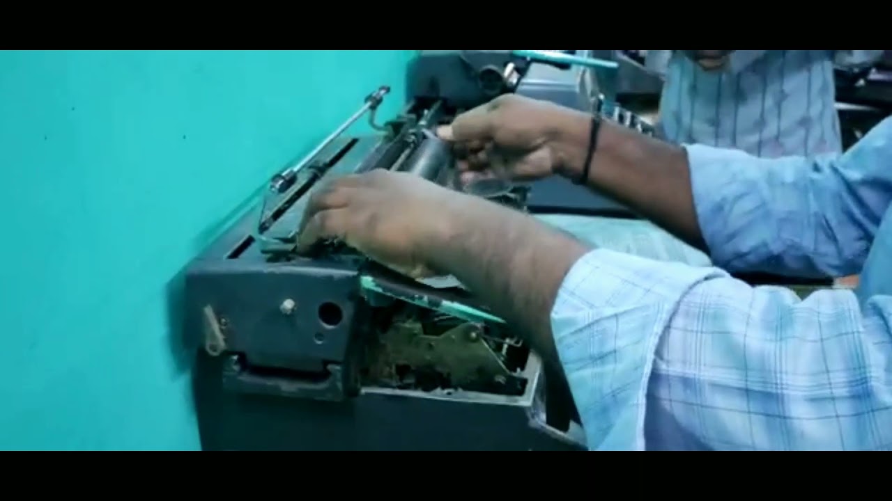 Typewriting Carriage Return Lever Falt - YouTube