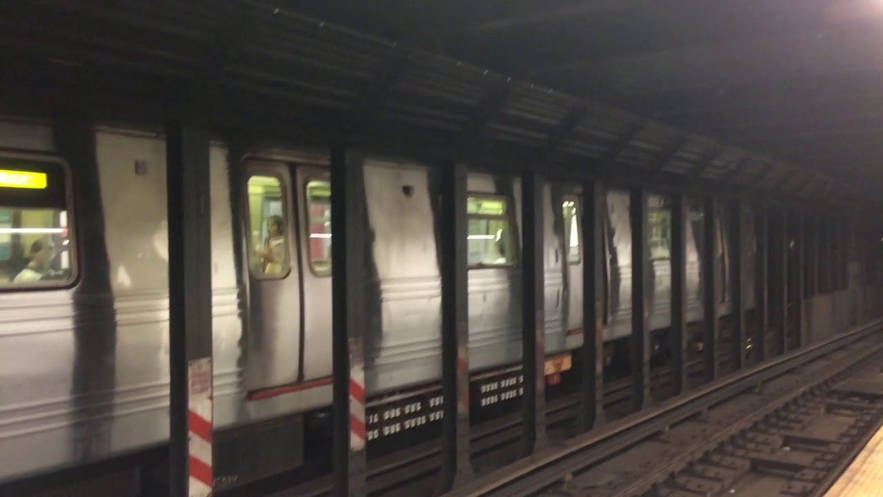 NYC Subway: BMT R46 (R) Train @ Cortlandt Street (HD) - YouTube