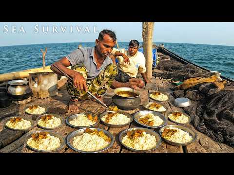 EXTREME OUR SURVIVAL IN THE DEEP SEA | PROFESSIONAL LIFE FISHING & COOKING