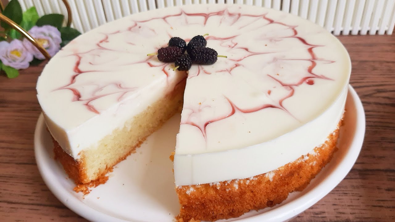 Make the easiest and most delicious cake in the world yourself at home😋 ...