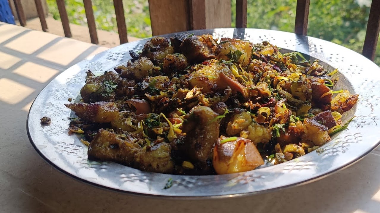 Assamese traditional pork recipe #funandfoodwithpoli#porkbelly - YouTube