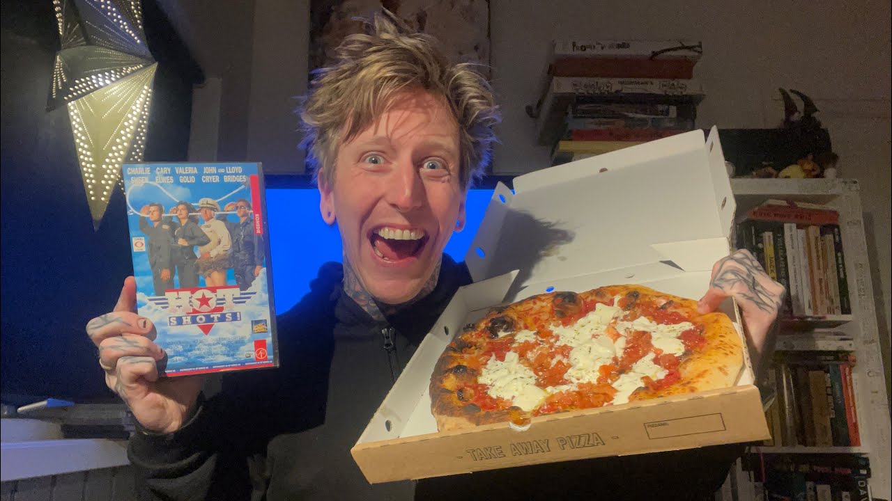 Pizza & VHS Review #08 (with Martin Mentzoni) - YouTube