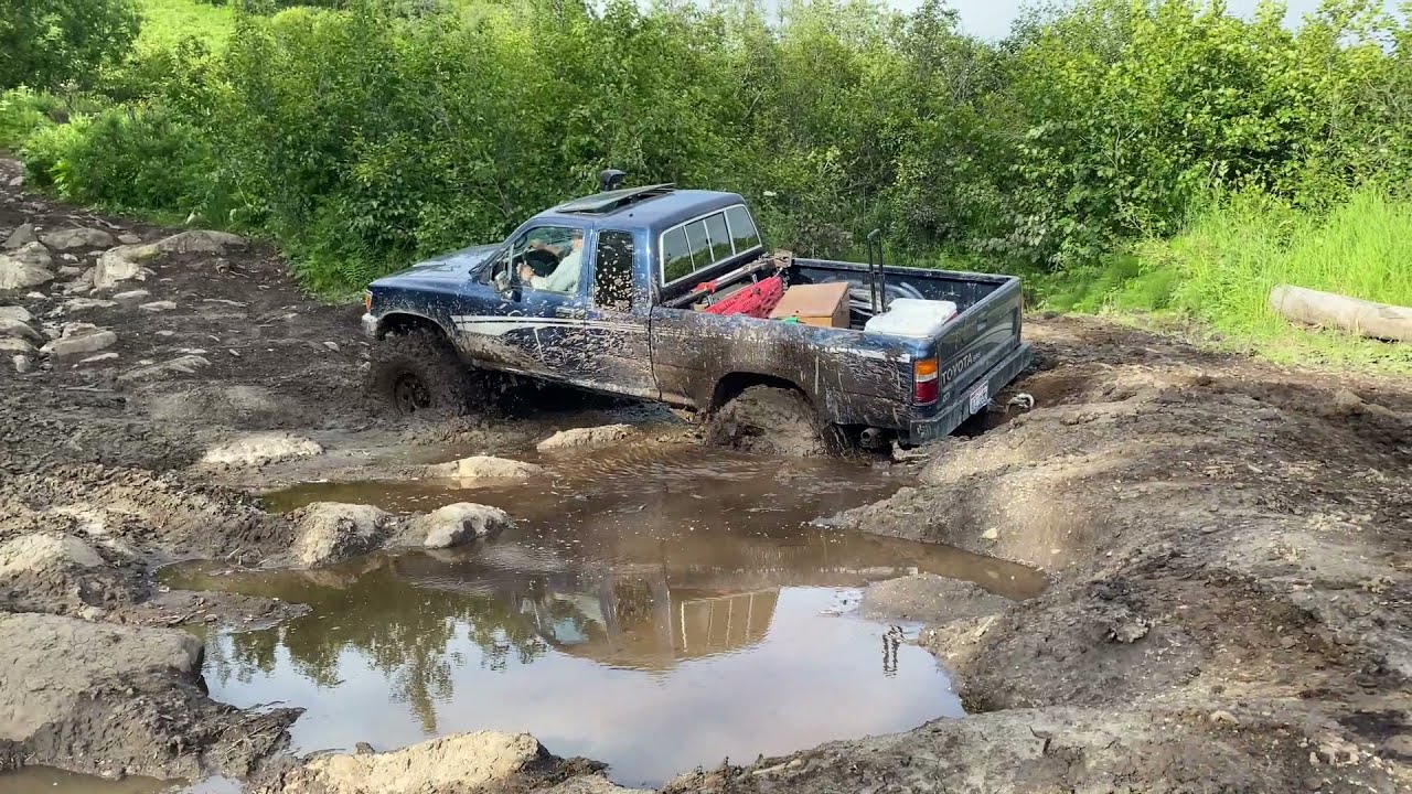 Alaska 4X4 Off-Road | Extreme Mudding | Toyota Pickup SAS - YouTube