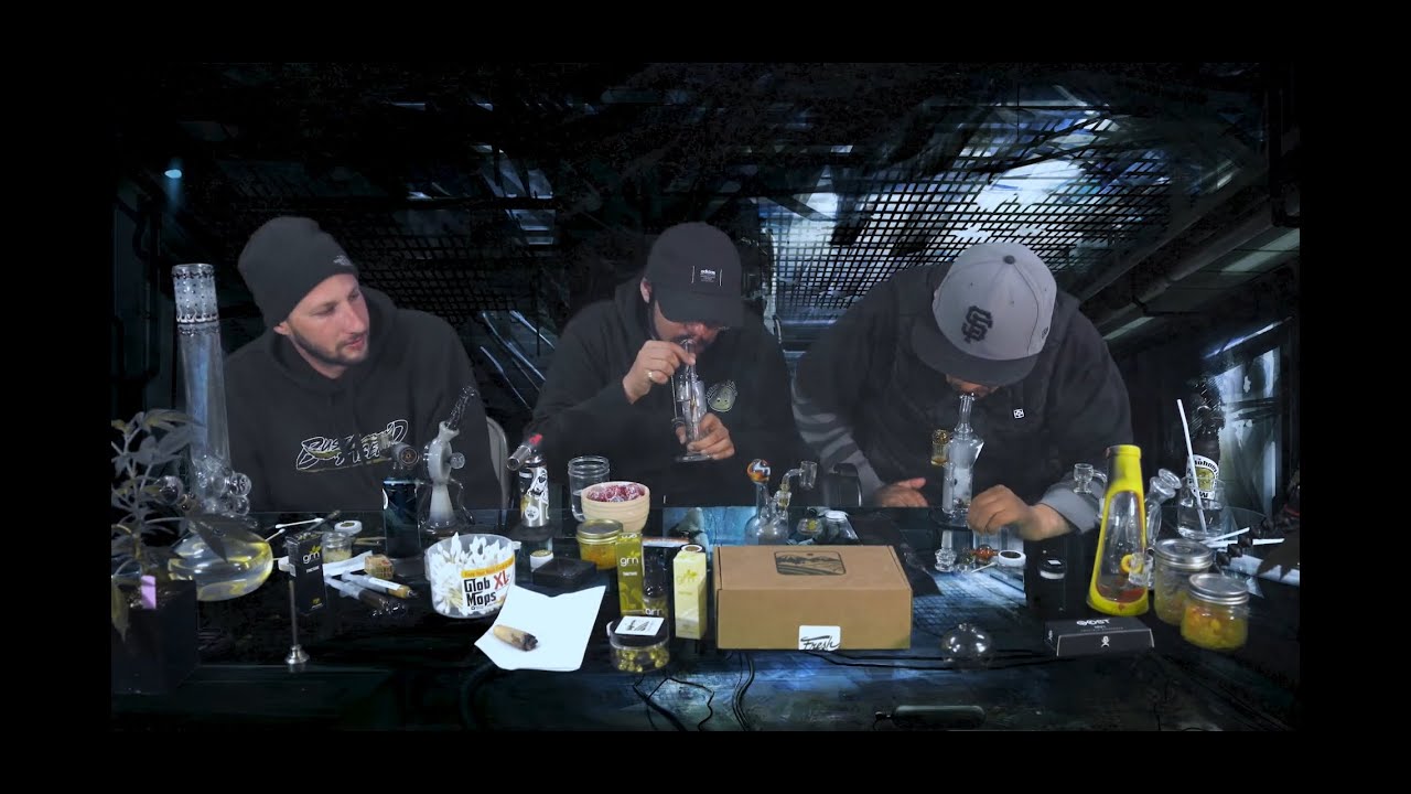 Irielogic420 smokes a 28 gram joint & takes a 7 gram power dab ...