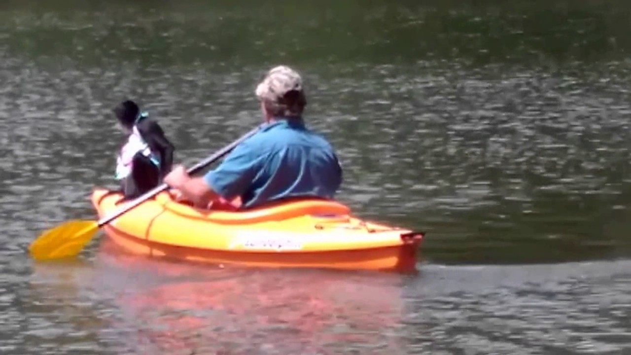 Kyaking with Spanky The Spider Monkey - YouTube