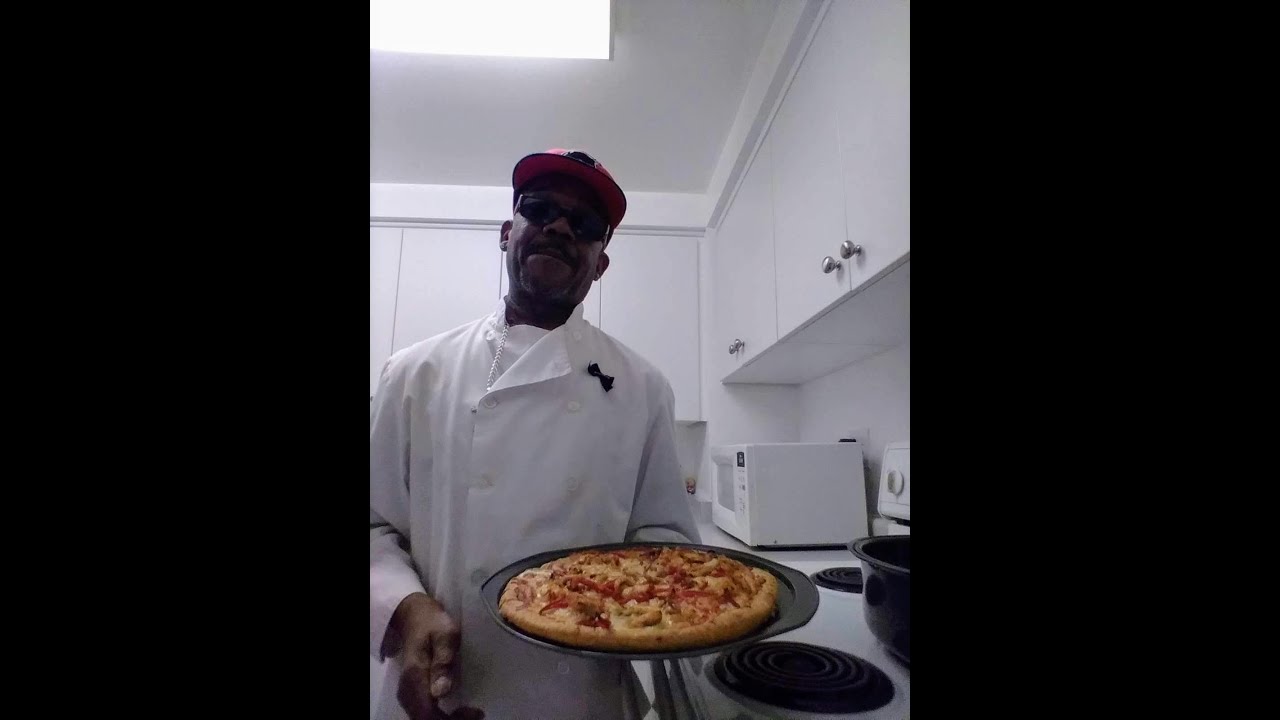 HOW TO MAKE STEAMED #RED SNAPPER PIZZA. APRIL 18,2O2O - YouTube