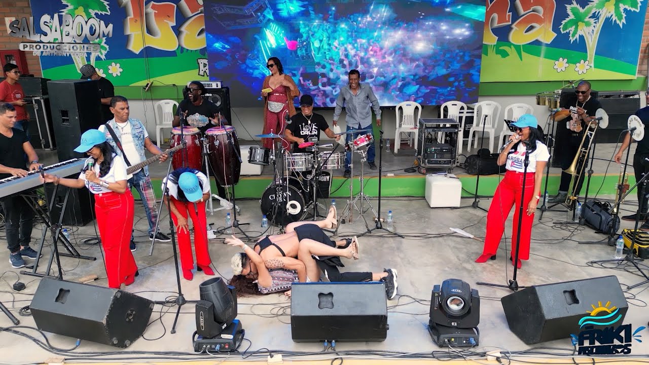 La Caro Band - El Baile Del Cachumbambe En Domingo De FrikiPiscinazos ...