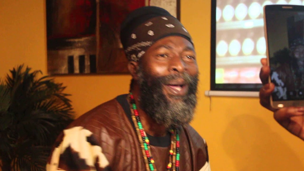 Reggae Artist Capelton doing A Freestyle for Video Music Box - YouTube