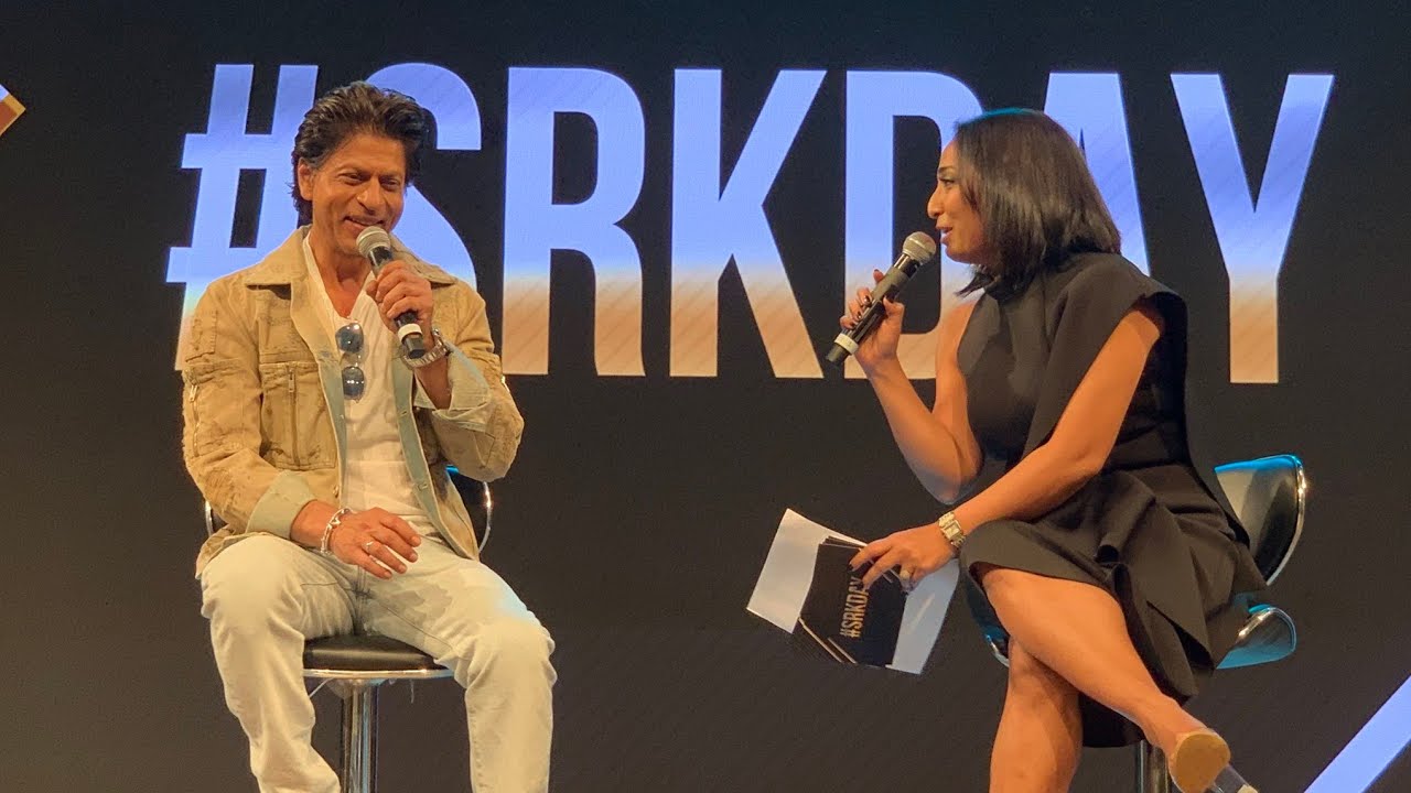 Shahrukh Khan at the SRKDay event - YouTube