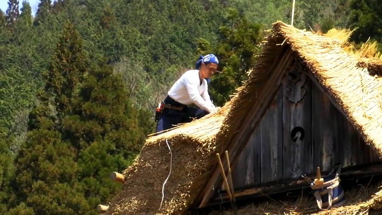 CONSTRUCTION OF Thatched Roof WMV YouTube construction-of-thatched-roof-wmv-youtube