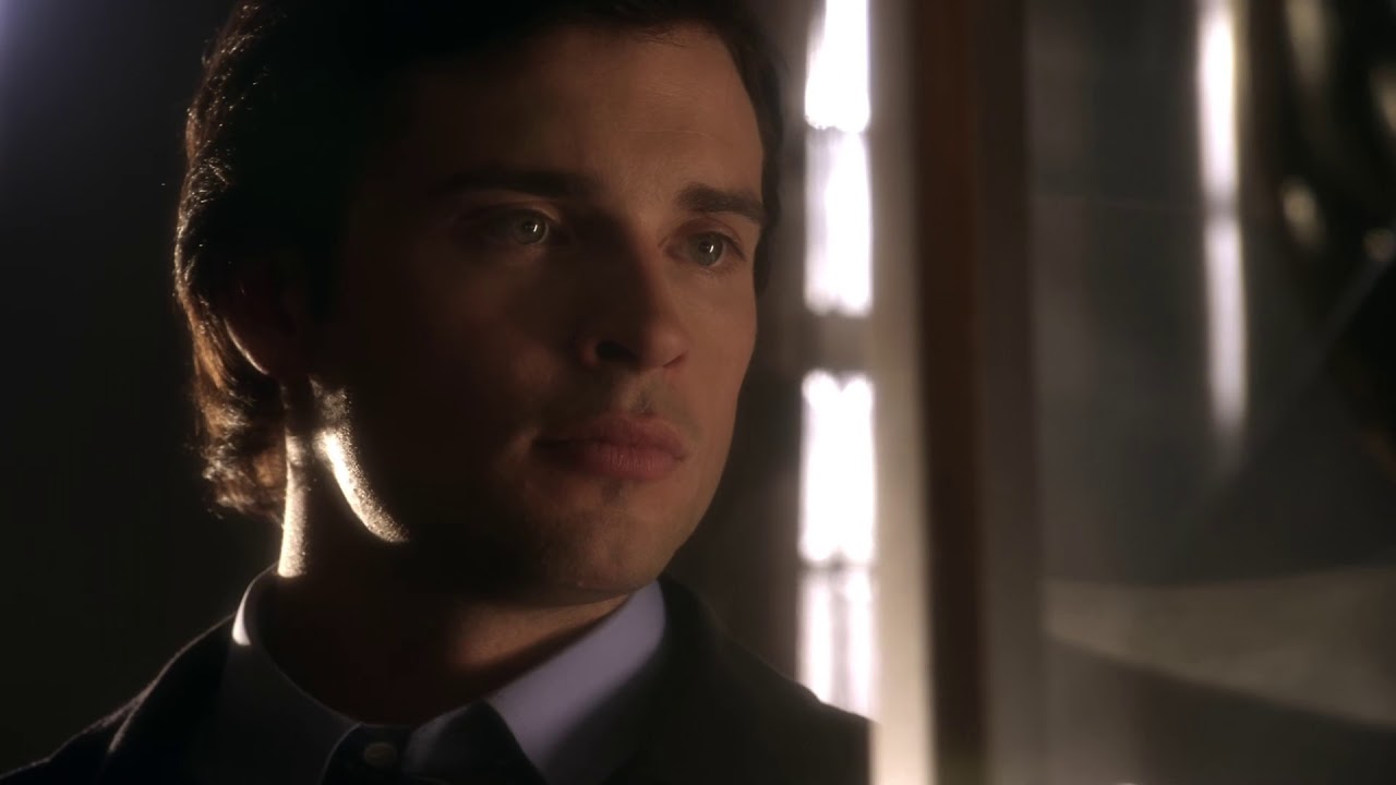 Smallville, Absolute Justice. Clark finds the JSA brownstone. - YouTube