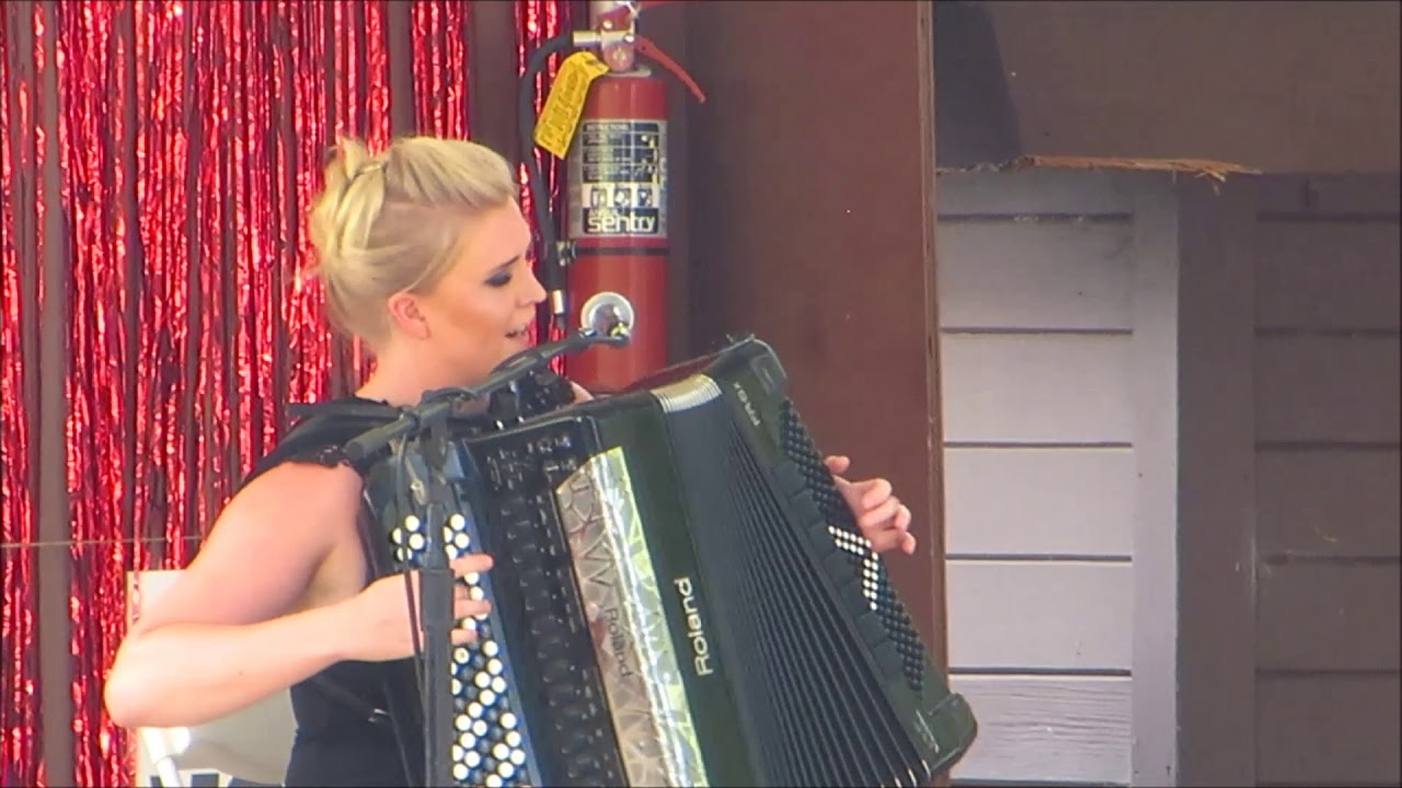 Netta Skog - "Cowboys From Hell" 2018 Cotati Accordion Festival - YouTube