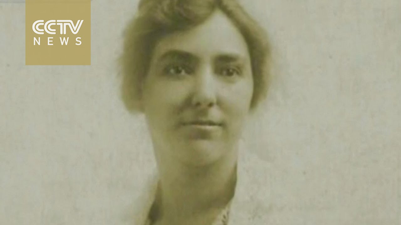 Writer Iris Chang exposes the Nanjing tragedy to the world - YouTube