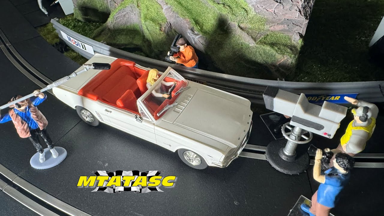 Scalextric James Bond Ford Mustang Goldfinger Movie Slot Car - YouTube
