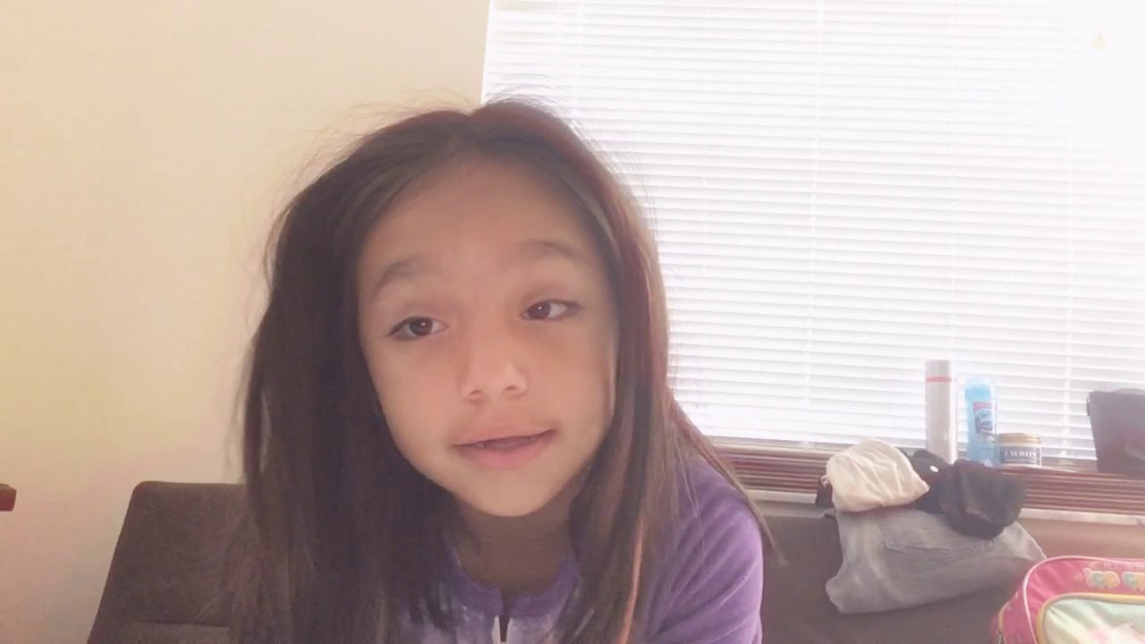 Isabella love books - YouTube