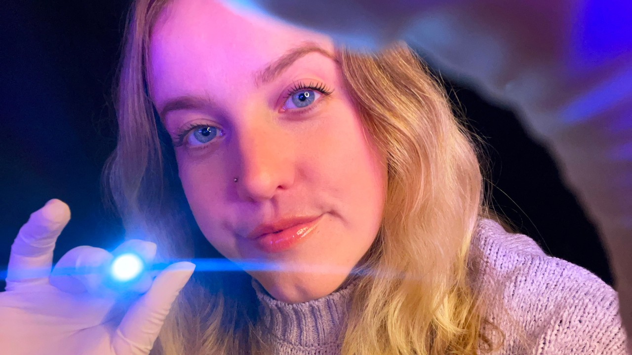 ASMR | Eyeball Attention with LIGHTS [Role Play, Gloves, Focus Tests ...