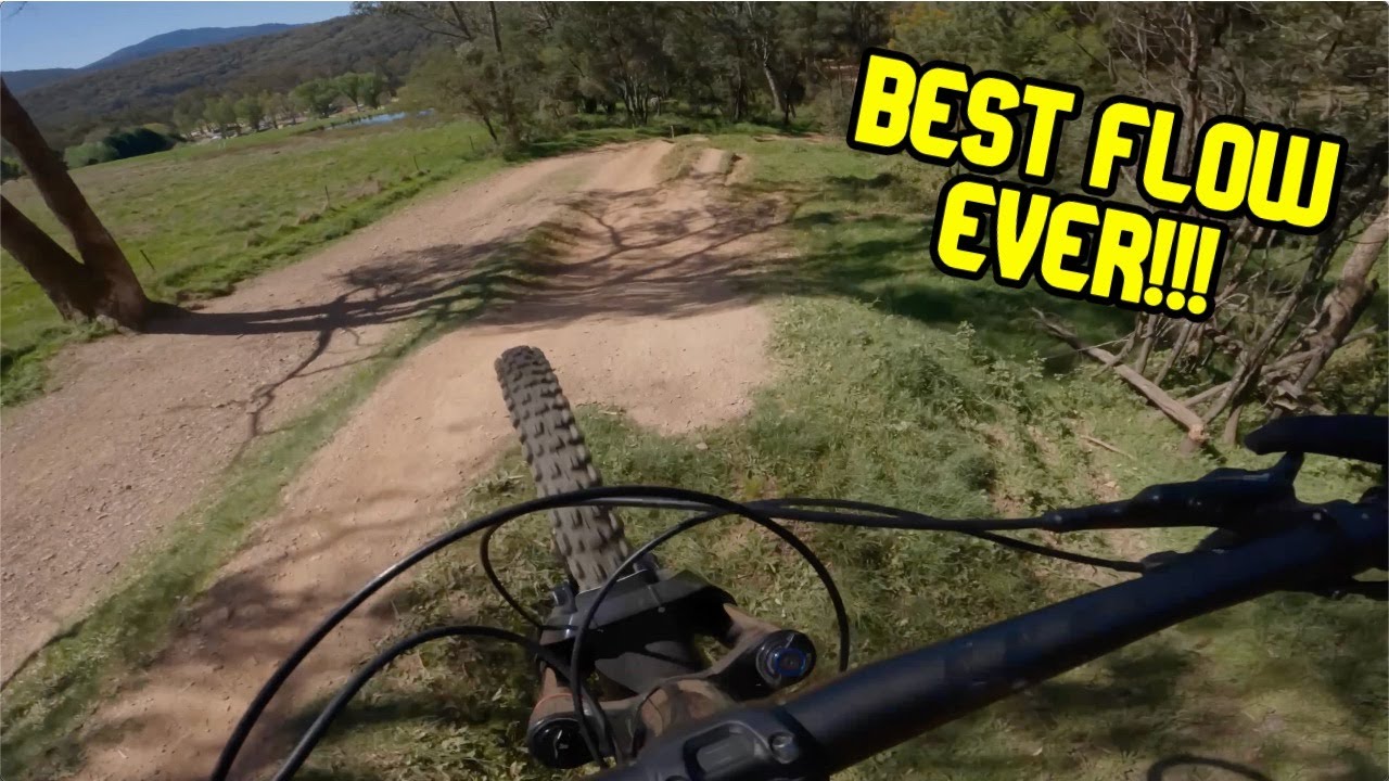 Riding the best flow track of my life - YouTube