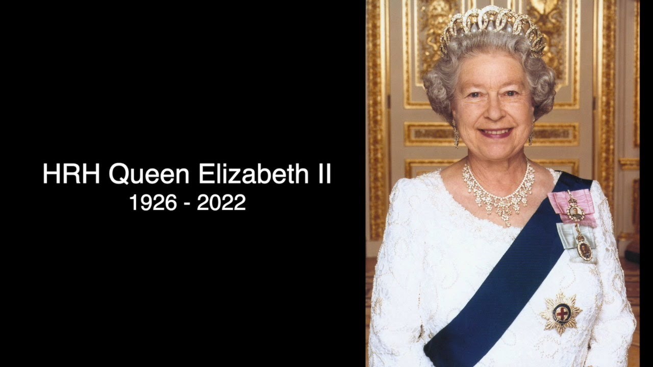 Her Majesty Queen Elizabeth II - Moments in Oldham - YouTube