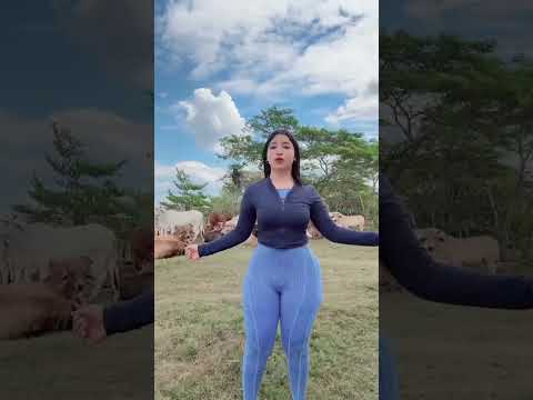 Plus-Size Beauty Joselis Johanna | Model & Lifestyle Creator