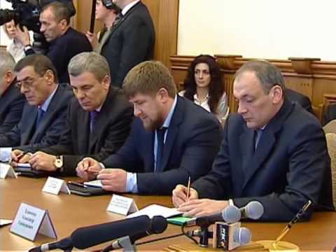 Medvedev in Caucasus as Russia victims buried