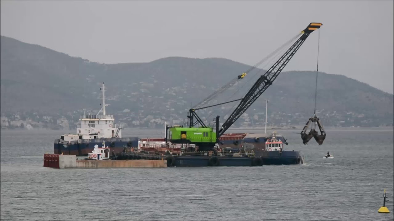 ΛΙΜΑΝΙ ΠΕΙΡΑΙΑ Πειραϊκή 18.11.2020 Έργα επέκταση προβλήτας κρουαζιέρας ...