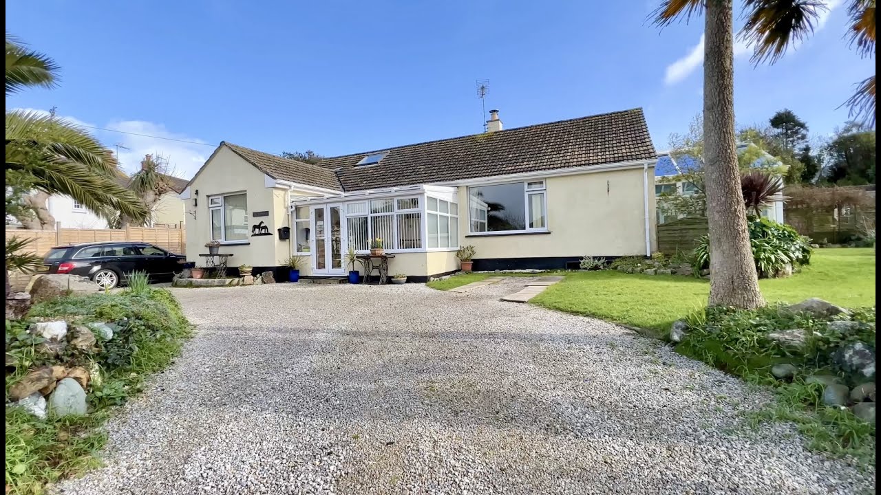 Video Tour - The Paddock, Goldsithney - YouTube
