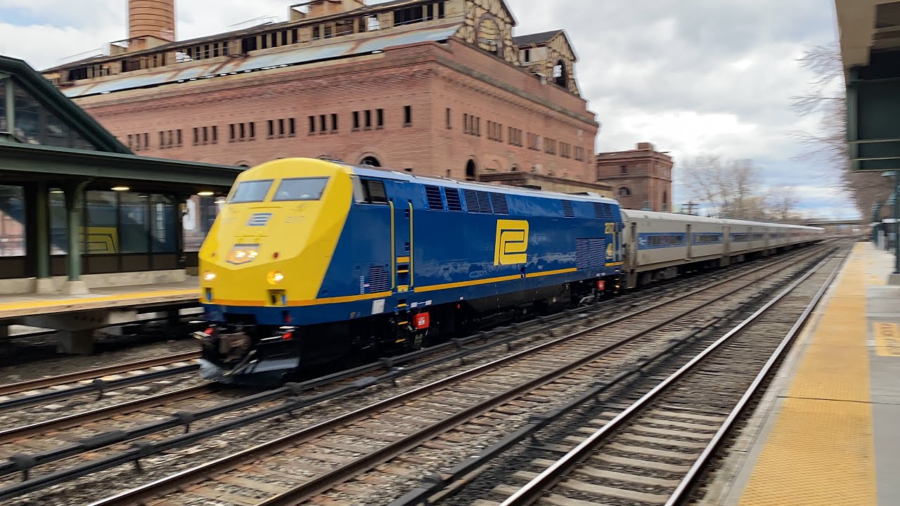 MTA Metro-North Railroad Penn Central Heritage Unit P32AC-DM No. 217 ...