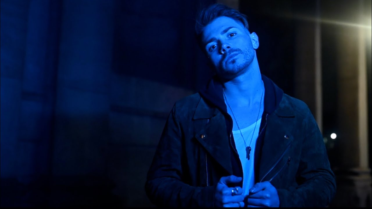 Ed Sheeran - 1000 Nights / Boyfriend (Mash Up) Alex Bey Cover - YouTube