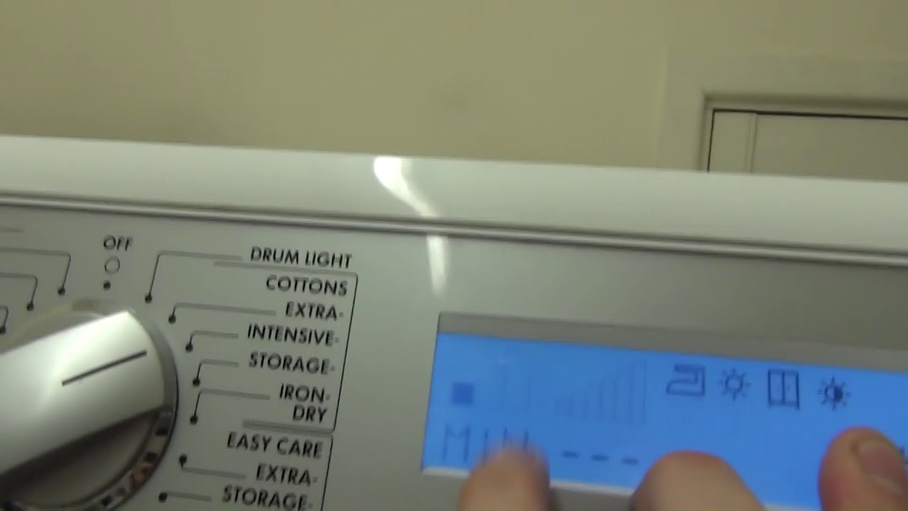 AEG T59840 Heat pump 7kg A energy dryer : over view - YouTube