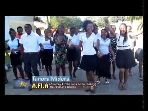 TANORA MIDERA (A.FI.A Sambava) - YouTube
