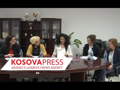 SOS Fshati ndihmohet me 6000 euro - YouTube