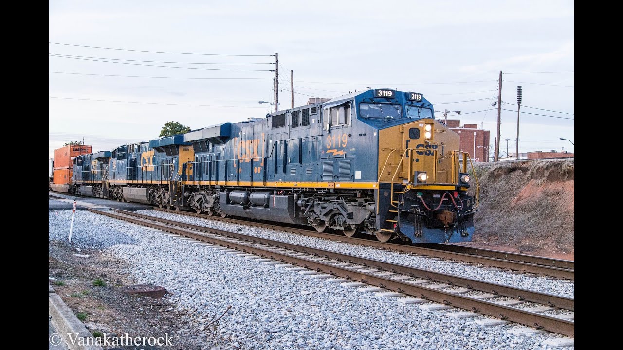:HD: CSX Intermodal train Q029 southbound - YouTube