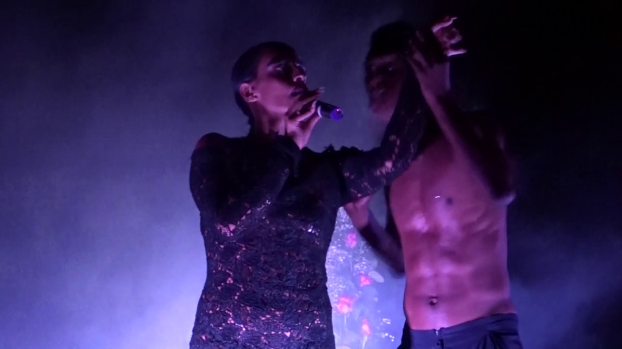 Sevdaliza - Human - YouTube